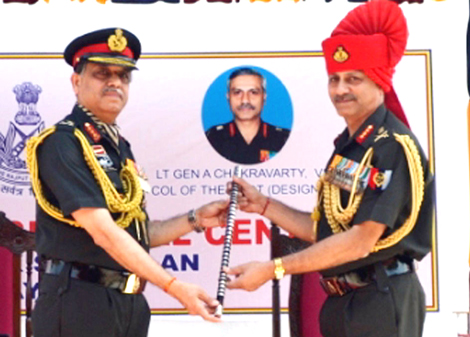 GOC-in-C Northern Command Lt Gen Sanjiv Chachra handing over baton to ...