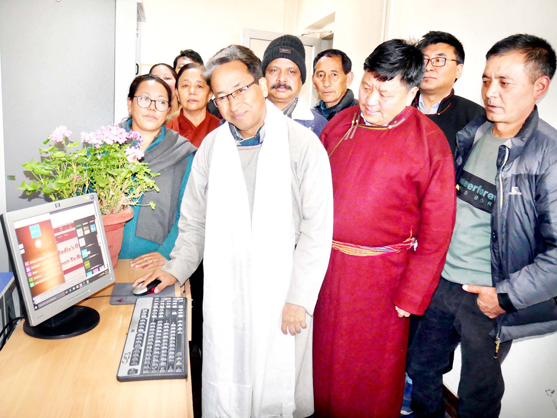 HIAL Founder and Roman Magsaysay Awardee Sonam Wangchuk inaugurating ...