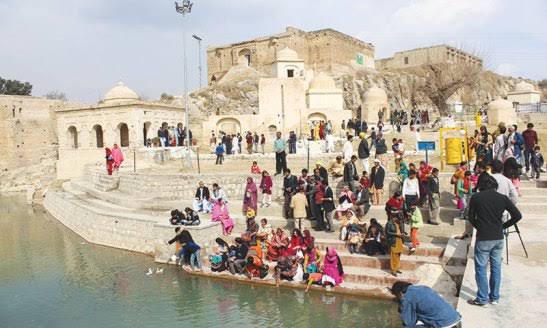 Indian Hindu pilgrims in Pakistan for annual pilgrimage - Daily Excelsior