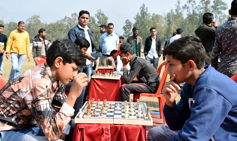 Inter block District level Chess, Carrom Tournament held - Daily Excelsior