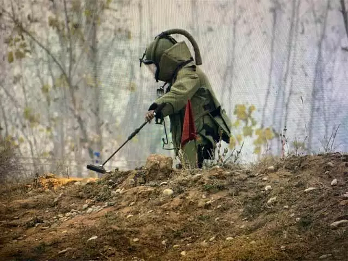 Army defuses IED - Daily Excelsior