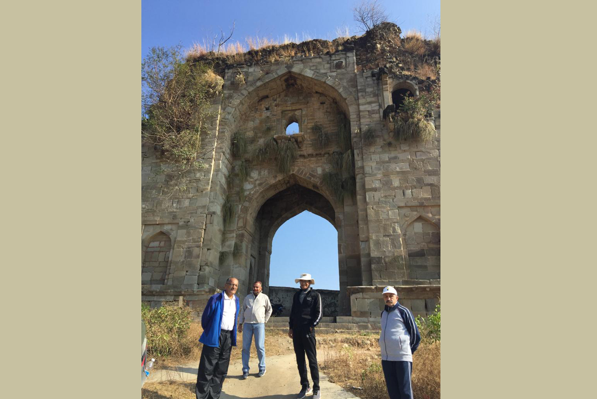 Completing an unfinished trek after 33 years - Daily Excelsior