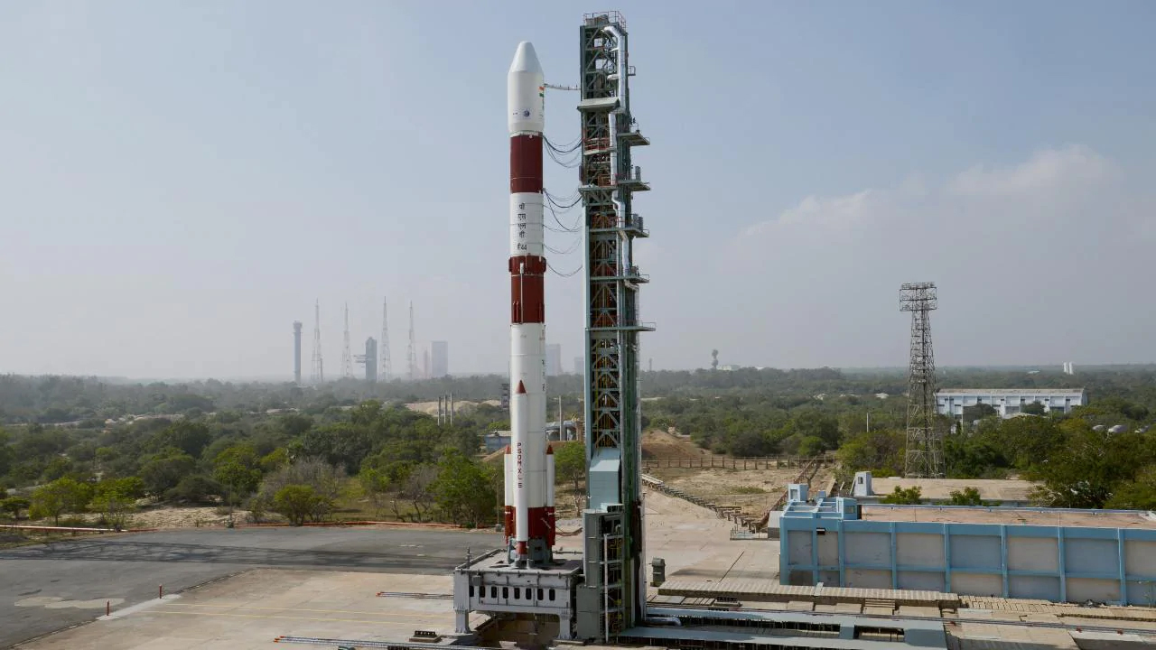 ISRO terminates semi-cryogenic engine test after sudden spike in ...