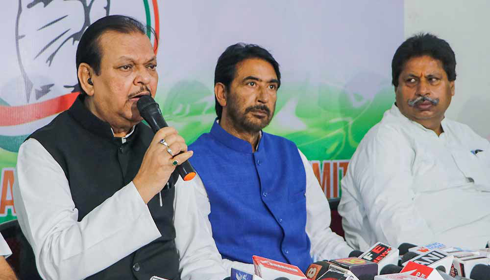 Modi Govt sold national assets, has no right to rule: Sr Cong leader ...