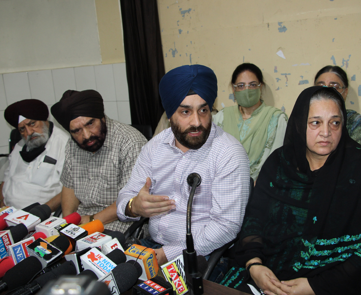Sudershan misleading masses, sabotaged meeting with HM: Karan - Daily ...