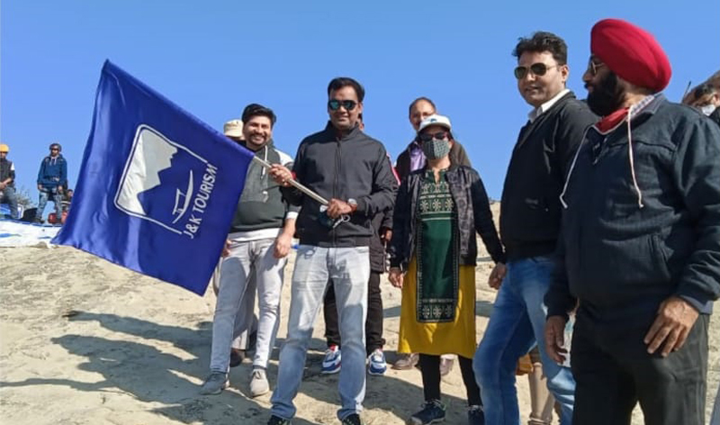 Tourism Directorate organises Paragliding event - Daily Excelsior