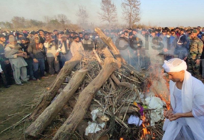Martyrs Jugal, Vishal, Arun Kattal cremated with full military honours ...