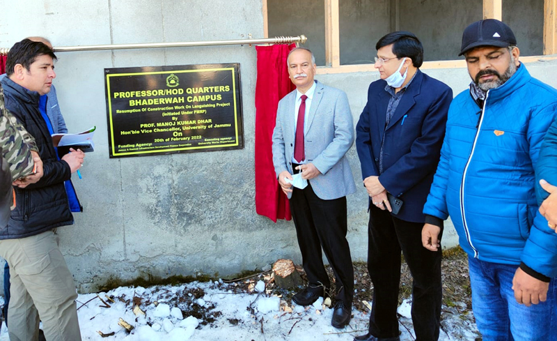 VC lays foundation stone of faculty residence at Bhaderwah Campus ...