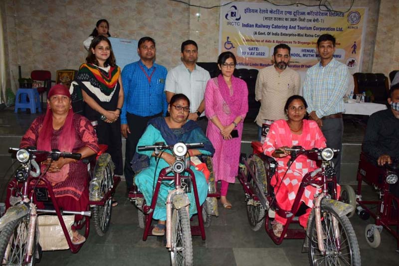 DC Jammu gives away Aids & Assistive devices to 58 Divyangs - Daily ...