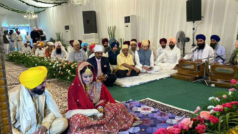 Mann ties the knot with Haryana doctor - Daily Excelsior