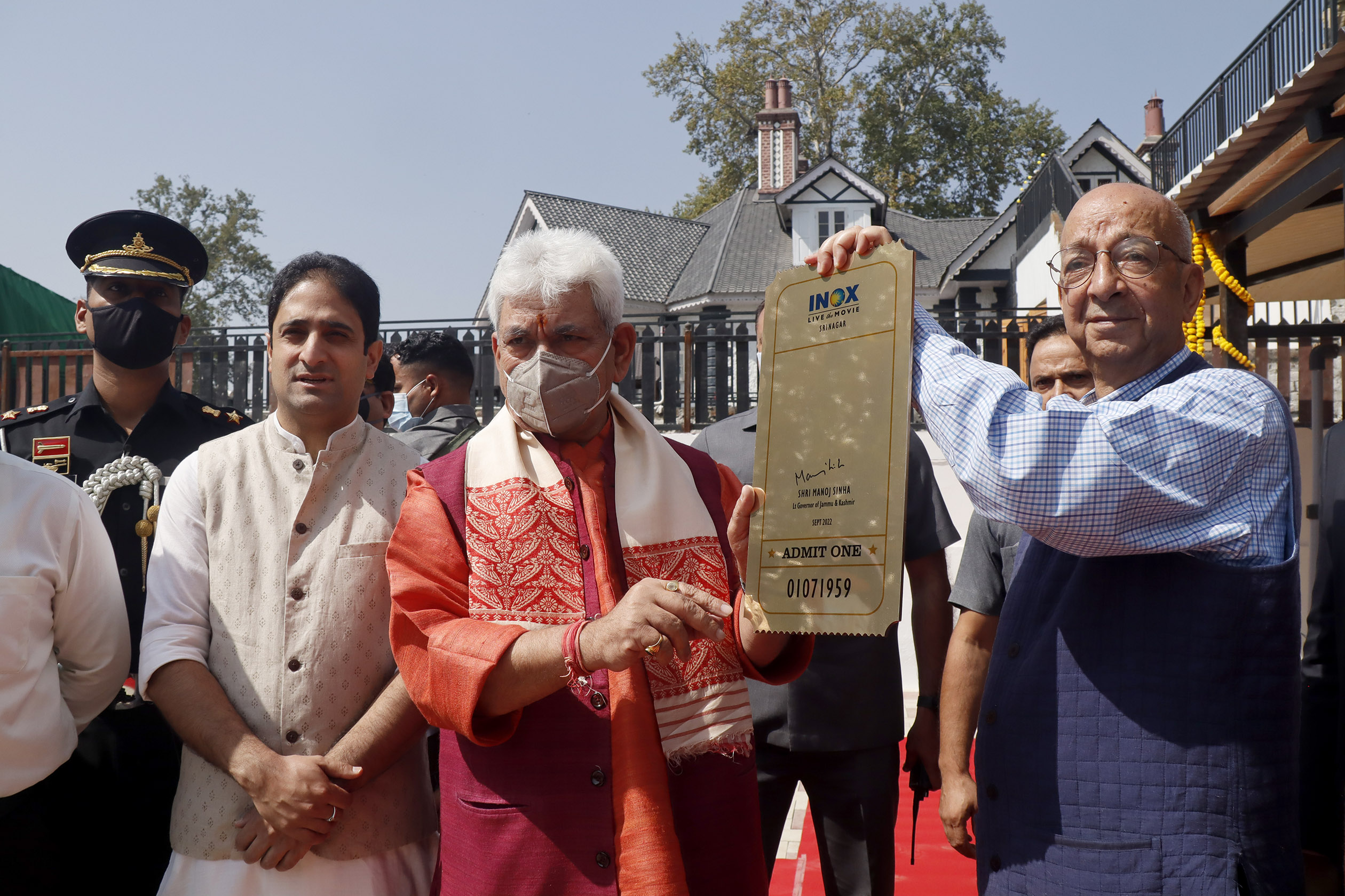 LG inaugurates INOX multiplex theatre in Srinagar; Congratulates people ...
